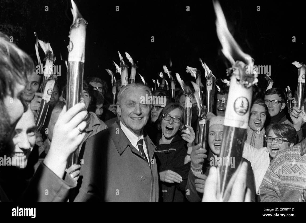 Nobel award winner Black and White Stock Photos & Images - Alamy