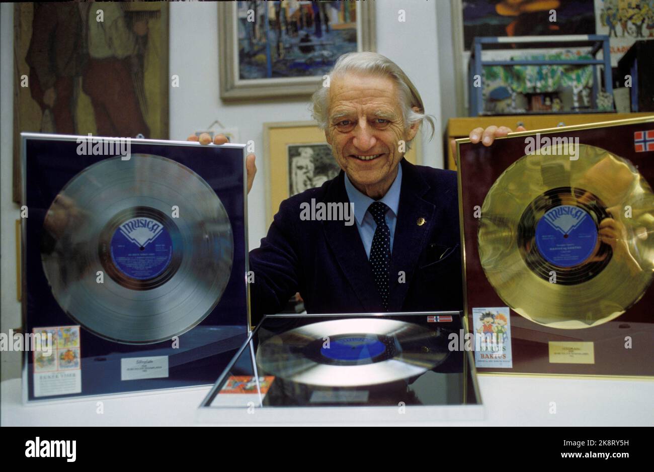 Hans due hi-res stock photography and images - Alamy