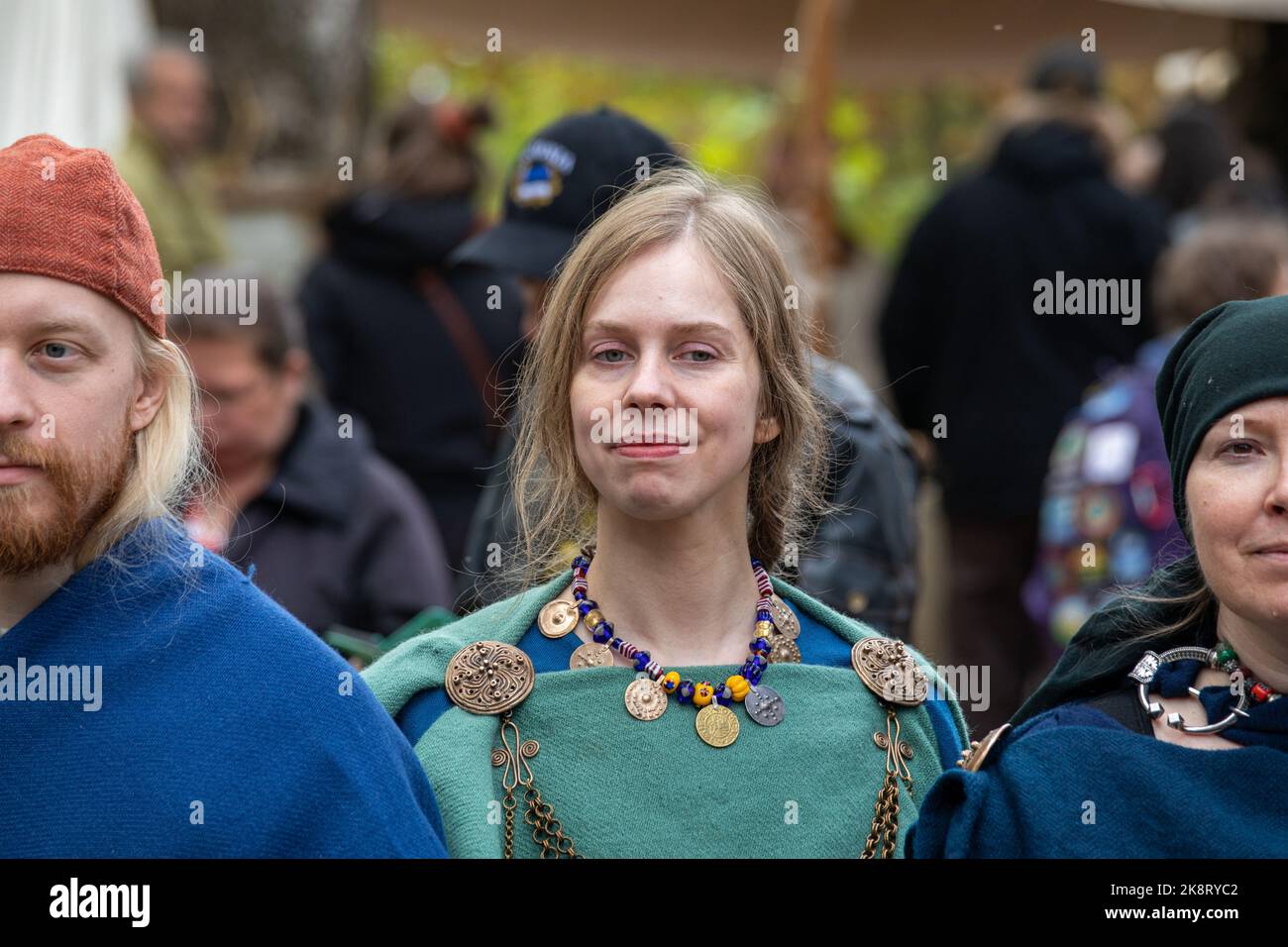 Reenactor woman hi-res stock photography and images - Alamy