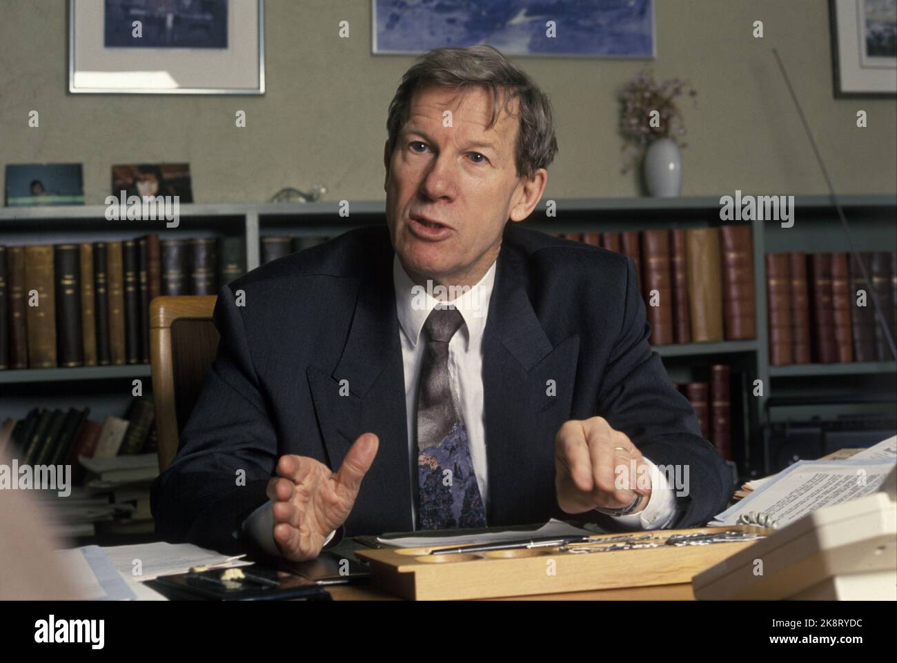 Jon eeg hi-res stock photography and images - Alamy