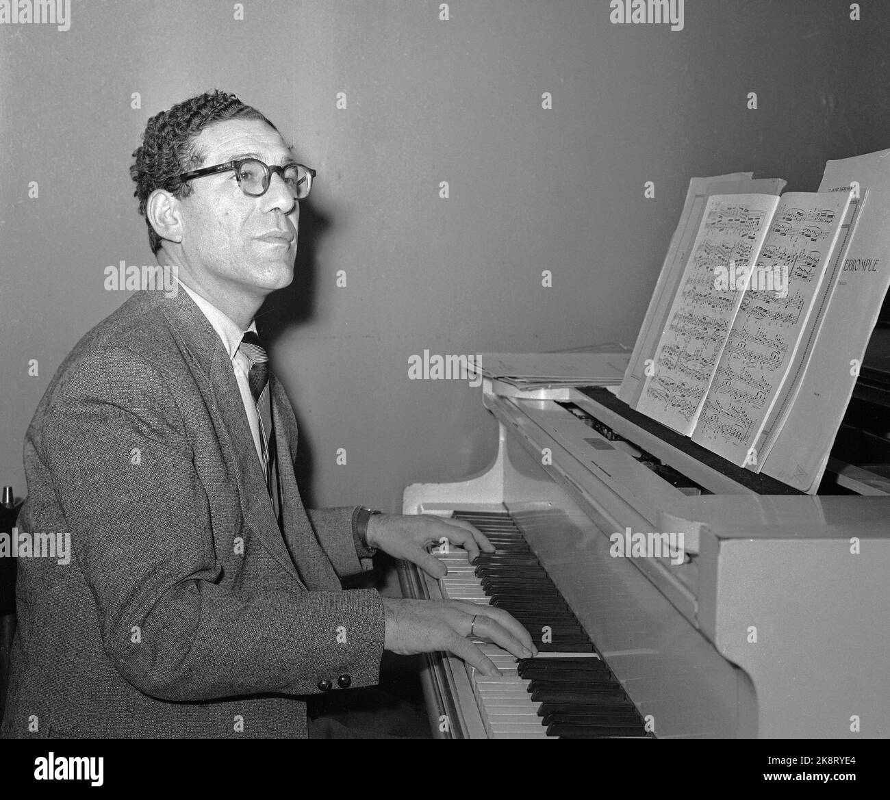 Oslo 19570204 pianist Robert Levin at the grand piano. Photo: NTB / NTB ...
