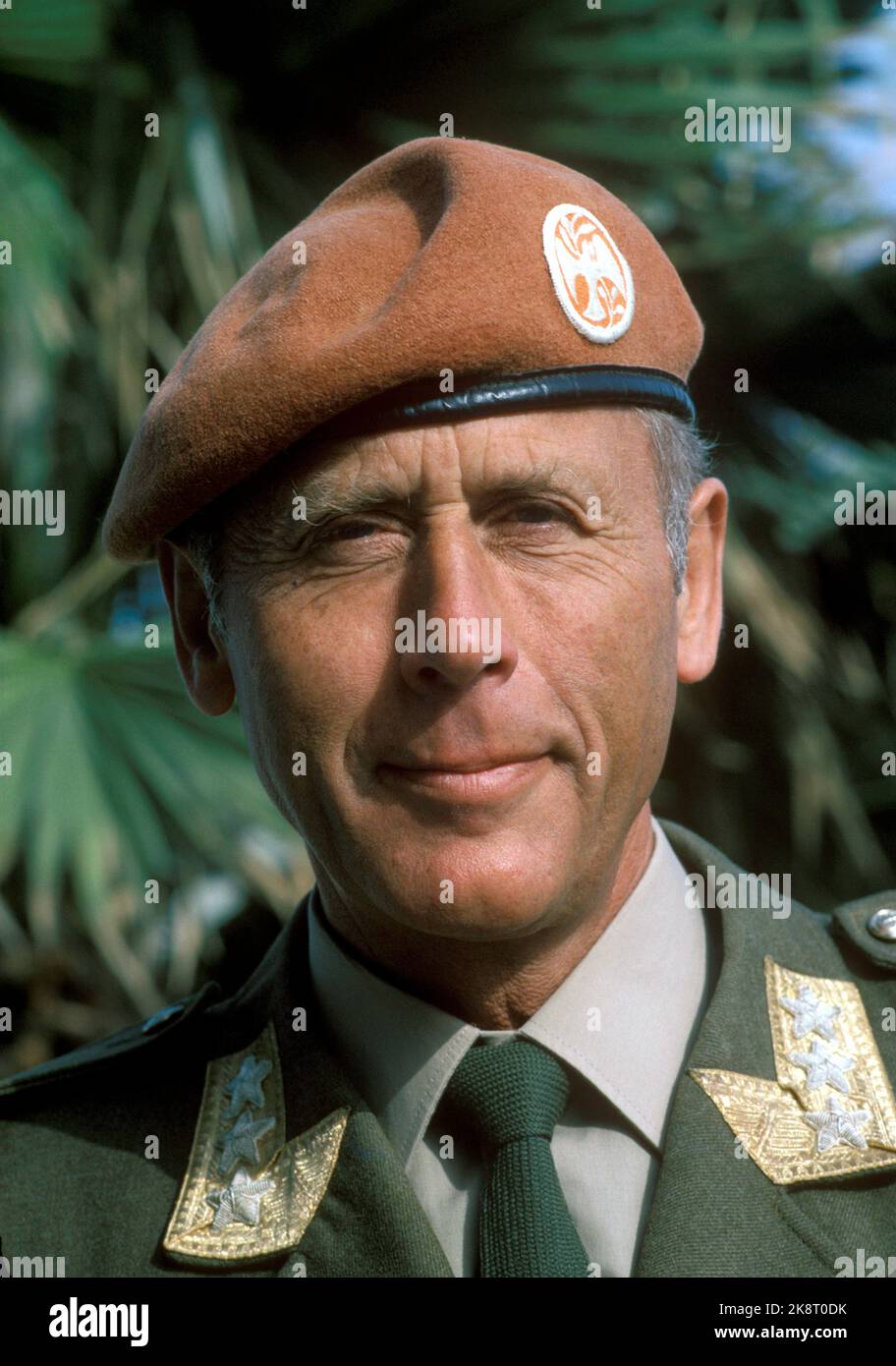 Lebanon 198403 defense chief hi-res stock photography and images - Alamy