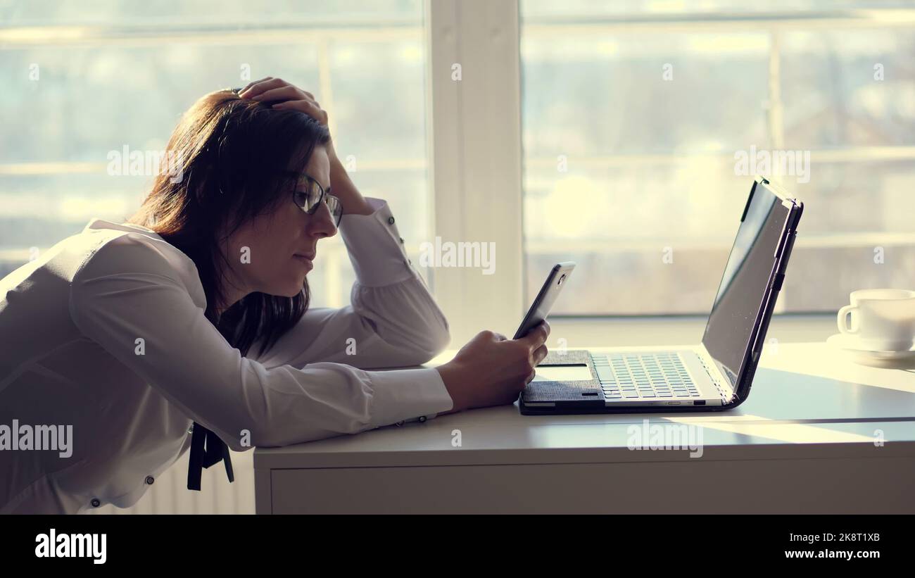 Employee intern office hi-res stock photography and images - Alamy