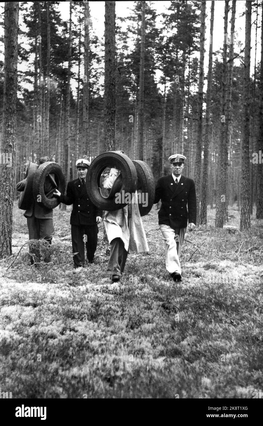 Smuggling car Black and White Stock Photos & Images - Alamy