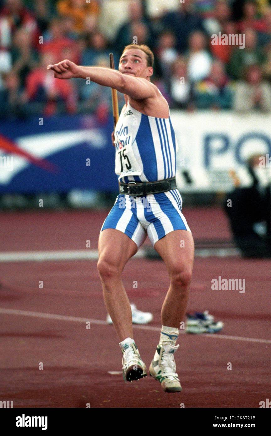 Erik johansen ntb spear full figure action hi-res stock photography and images - Alamy