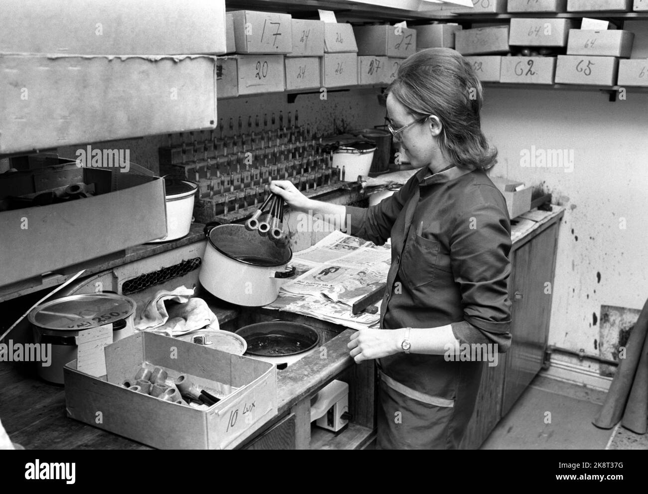 Lillehammer 1972. G. Larsen's pipe factory at Lillehammer can be taken ...