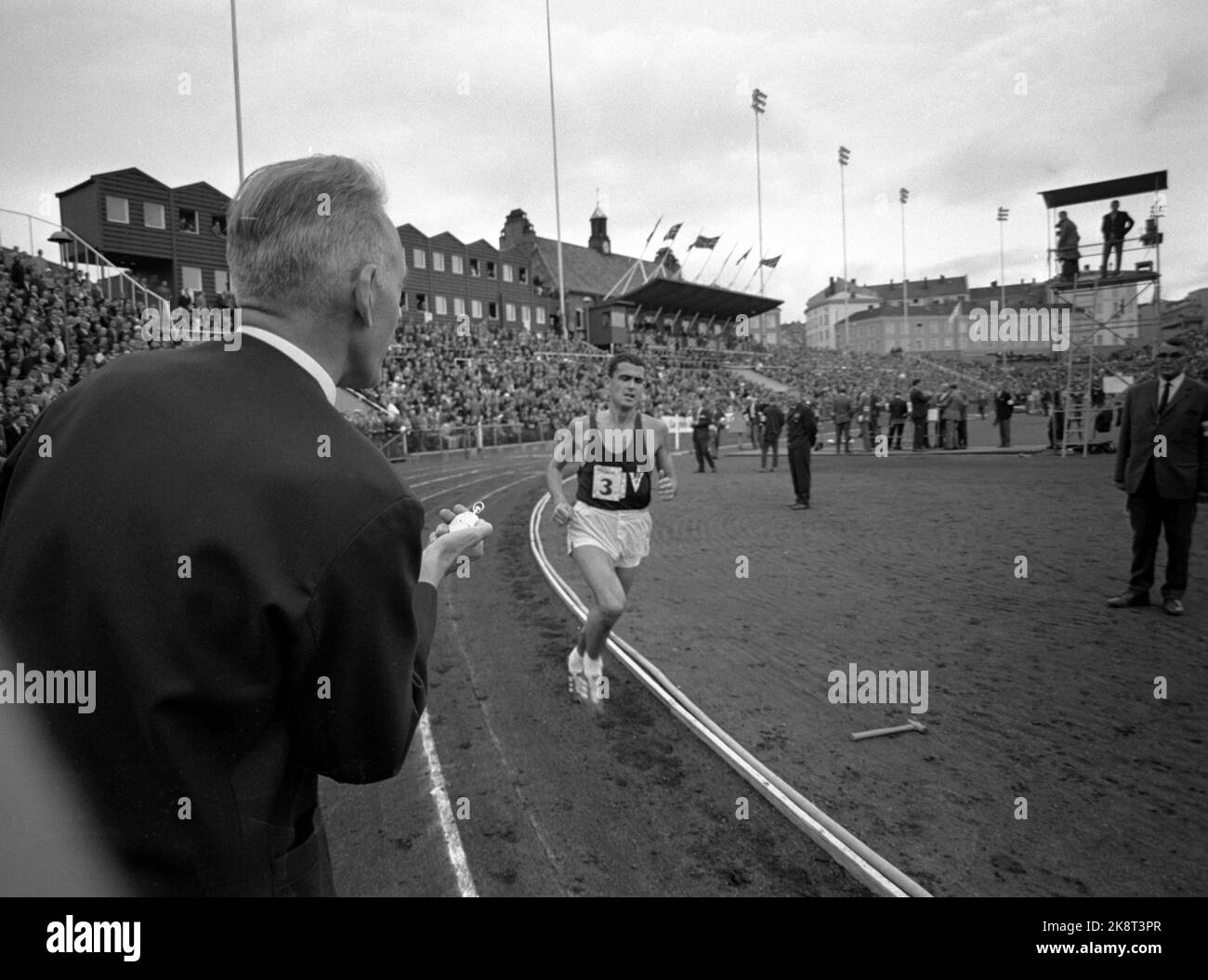 Oslo 19650714. Athletics: Australian Ron Clarke on his way to beating ...
