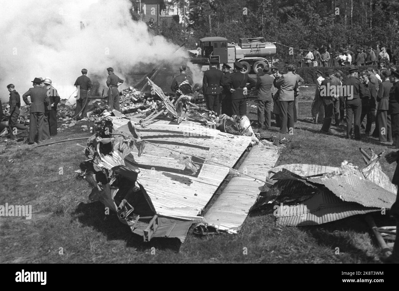 Bærum, Fornebu 19460522. Author and critic Ronald August Fangen 1895 ...