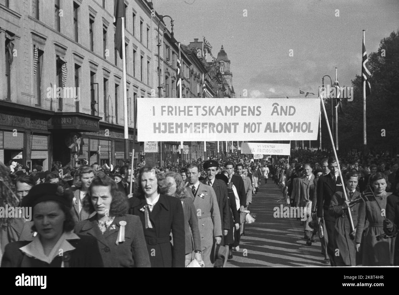 Current ntb alcohol national days crowd posters hi-res stock ...