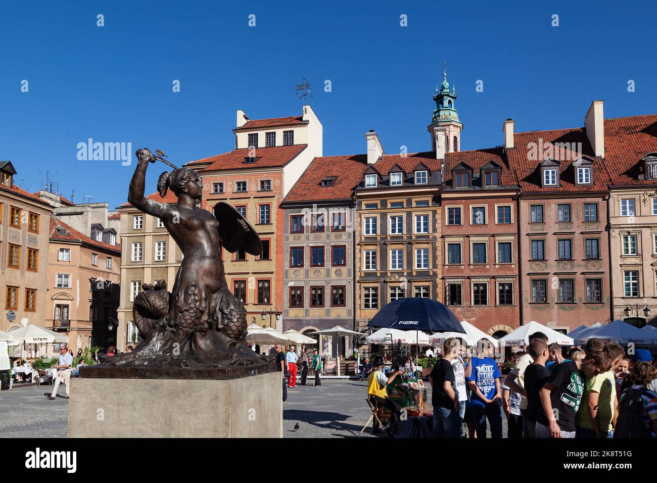 The Mermaid statue Syrenka of Warsaw in Old Town Market Square Stock ...