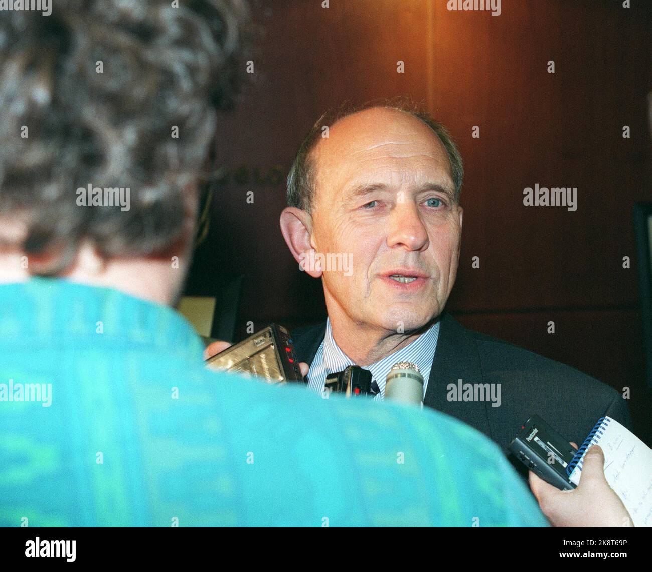 Oslo. Negotiating leader Vigleik Eide is interviewed after the ...