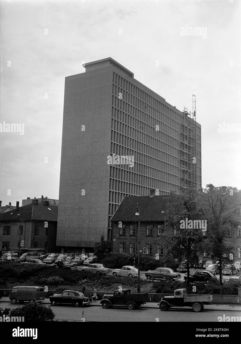 Ntb ntb skyscraper government public buildings downtown exterior ...