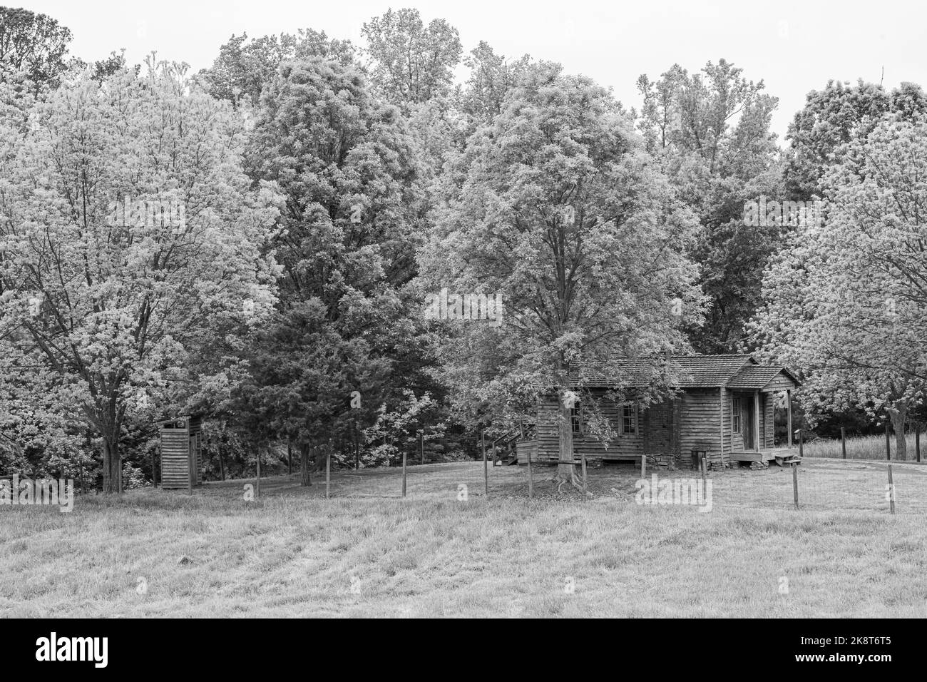 Landscape field farm house Black and White Stock Photos & Images - Alamy