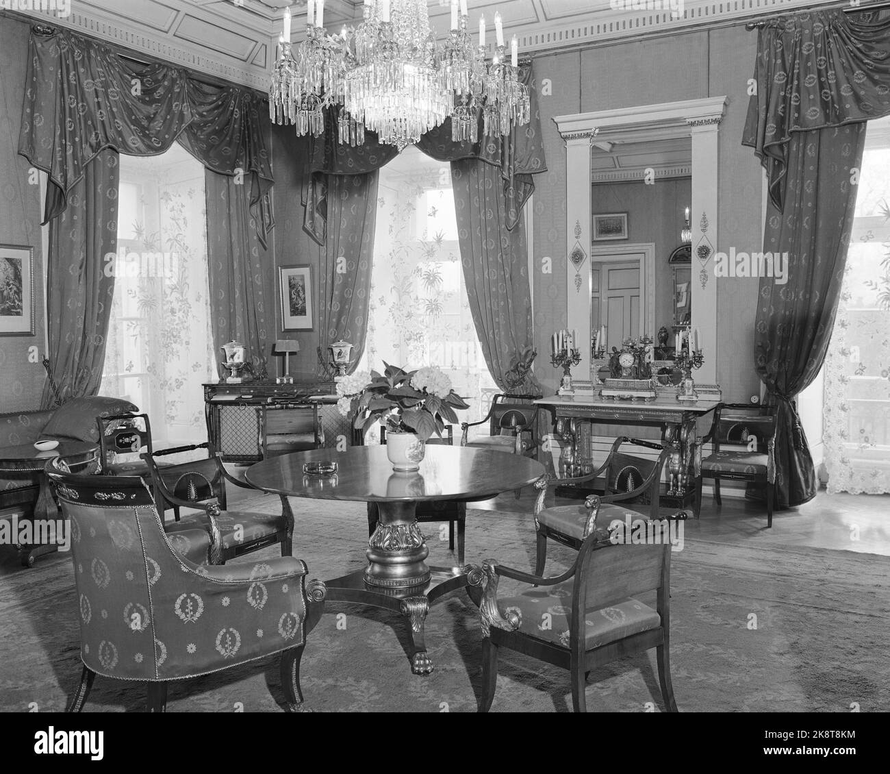 19530429 hi-res stock photography and images - Alamy