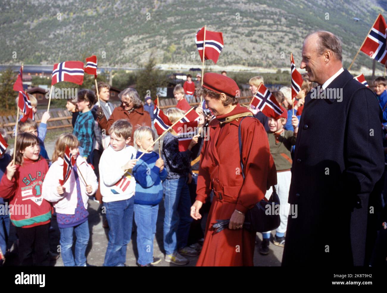 Lom 1986-09-17: The Crown Prince couple visits Gudbrandsdalen and West Oppland, September and ...