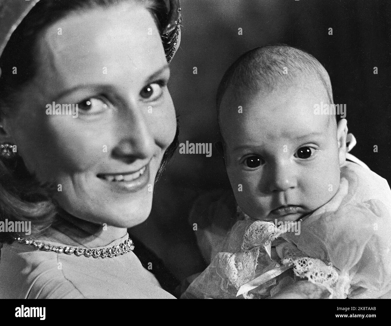 The castle 19730920 prince haakon magnus baptism at the castle hi-res ...