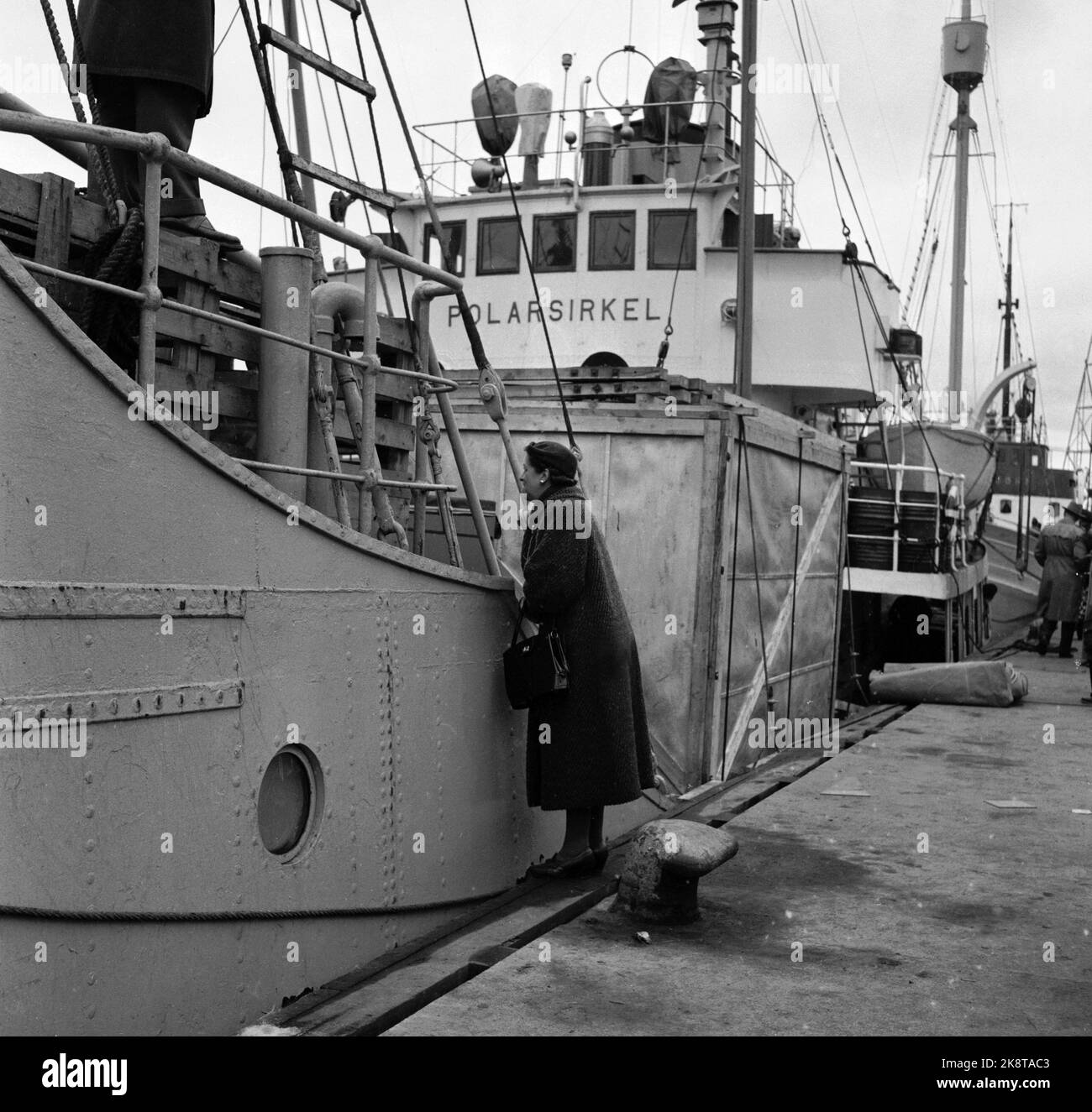 Oslo April 1956. The sealing vessels are made ready for sealing in ...