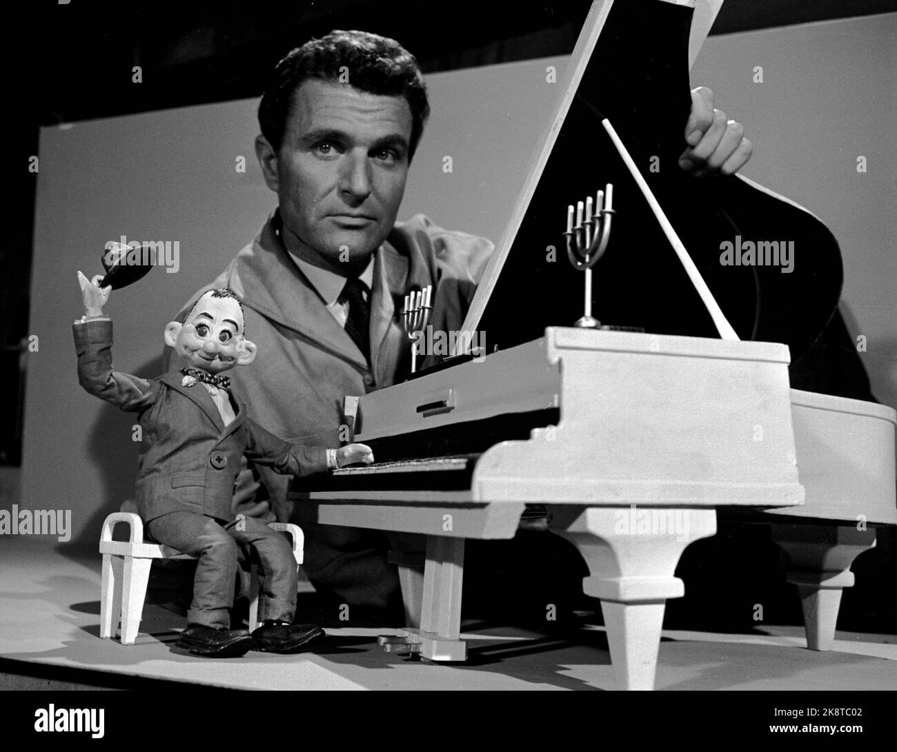 Oslo October 1964 The man behind the rude and fun "Televimsen", break ...