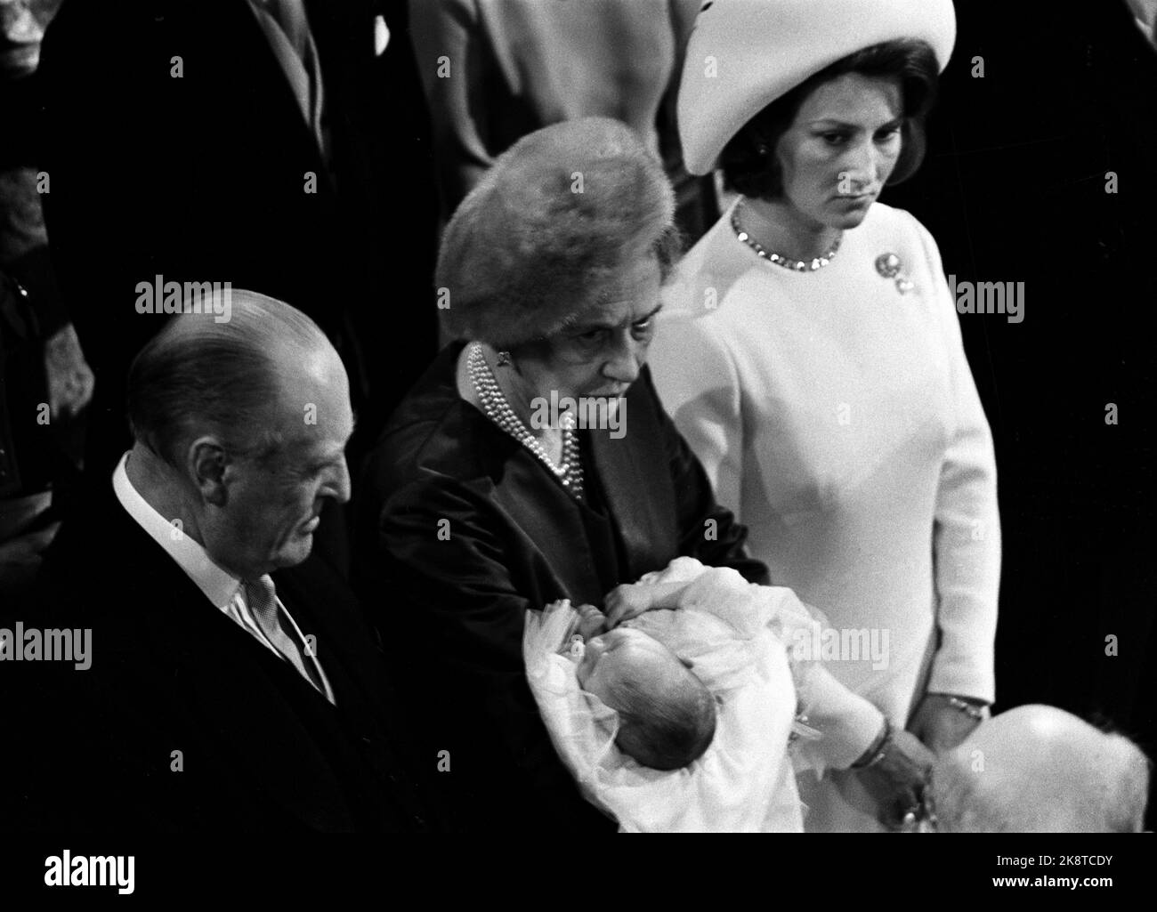 Example crown Black and White Stock Photos & Images - Alamy