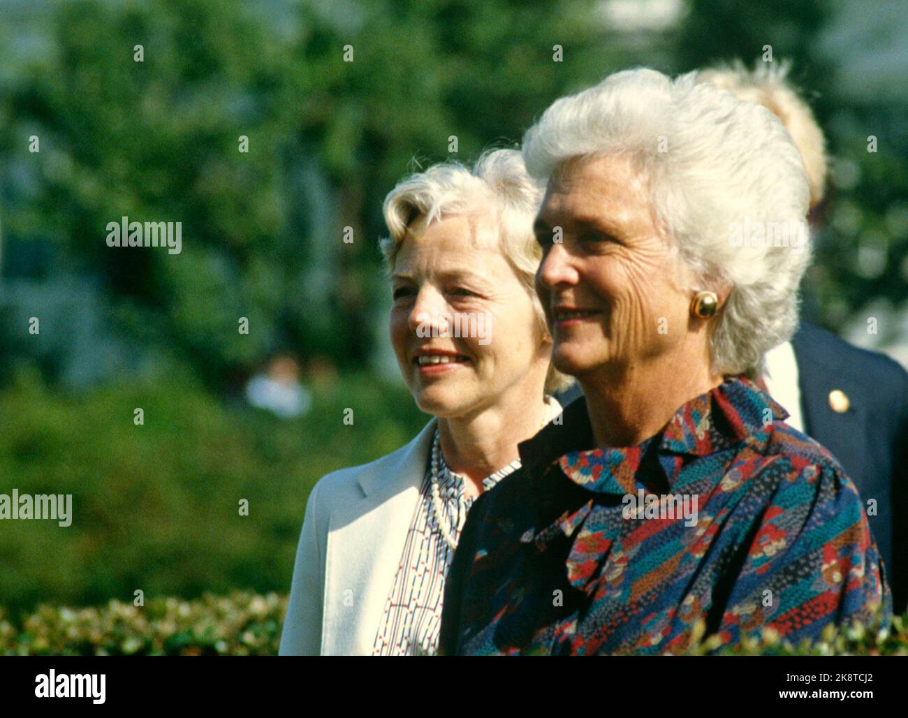 Inge gjellesvik ntb women official visits hi-res stock photography and ...