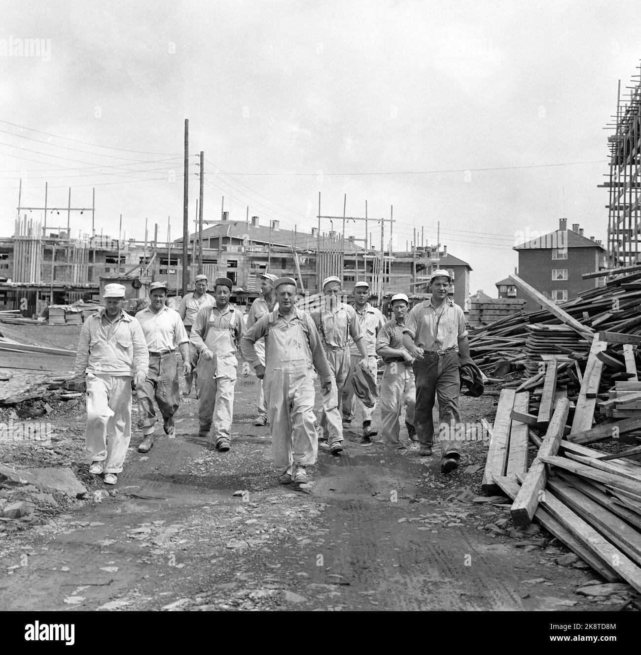 Oslo (?) 19560706 Building workers strike. Here, the workers leave the ...