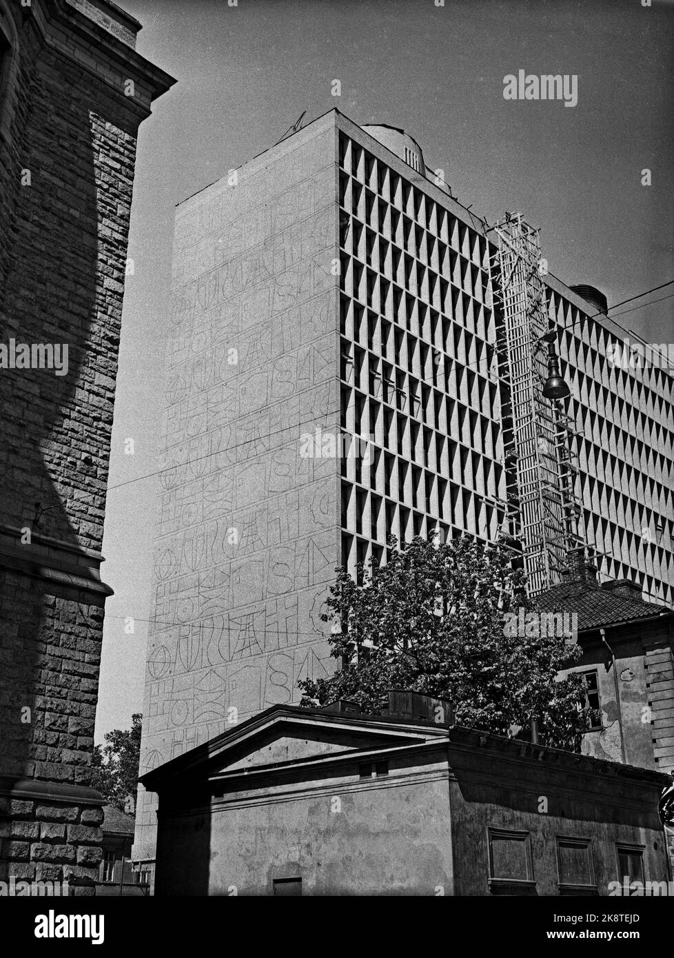 Oslo 19580724. The new government building under construction, June ...