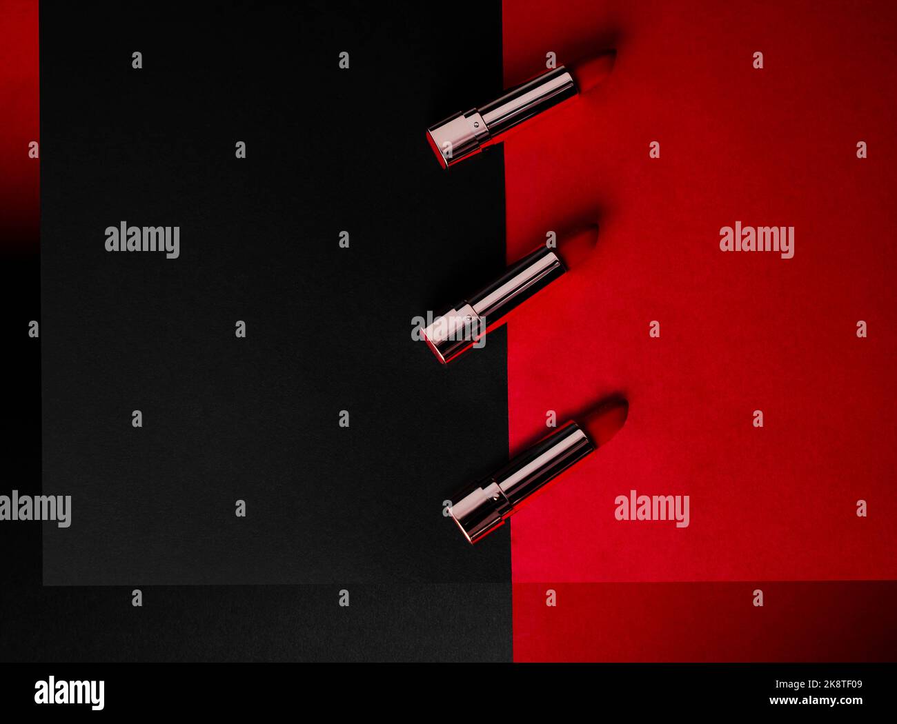 Row of red lipsticks hi-res stock photography and images - Alamy