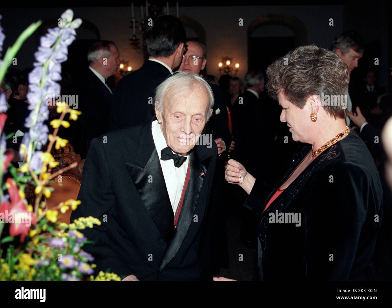 Oslo February 9, 1995. Helge Ingstad and Gro Harlem Brundtland in ...