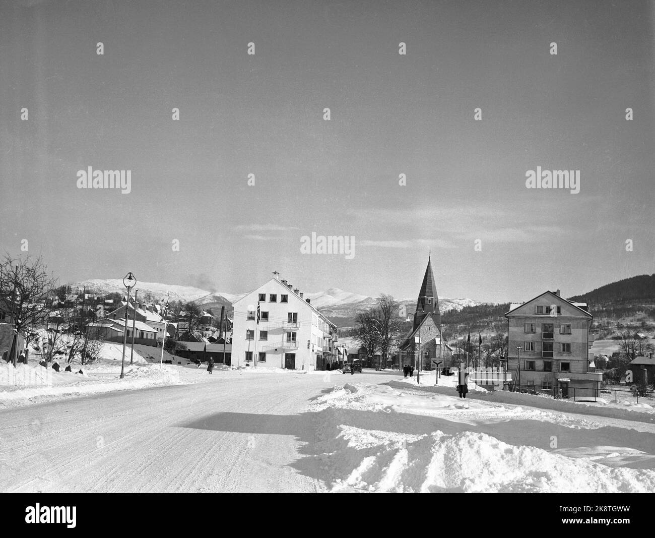 Voss 19550212. Voss, men's municipality in Hordaland county. Here is a ...
