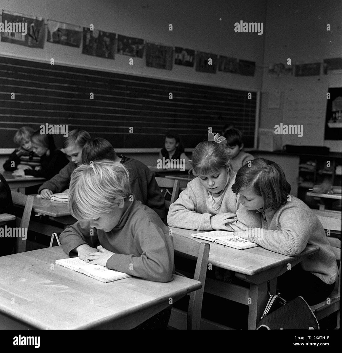 School 1966 hi-res stock photography and images - Alamy