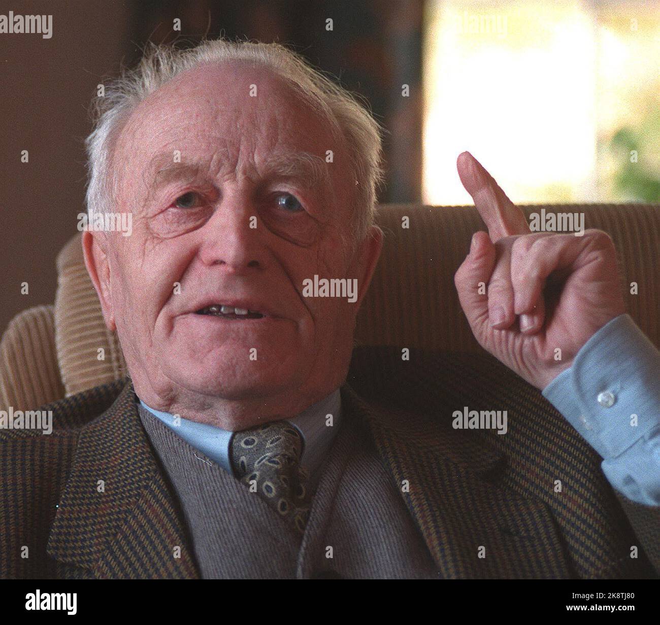 Bergen 19960402 Arthur Berg, priest and former editor of the newspaper ...