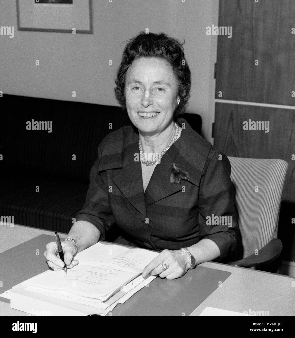 Oslo 19630201 storting representative berte rognerud photo hi-res stock ...