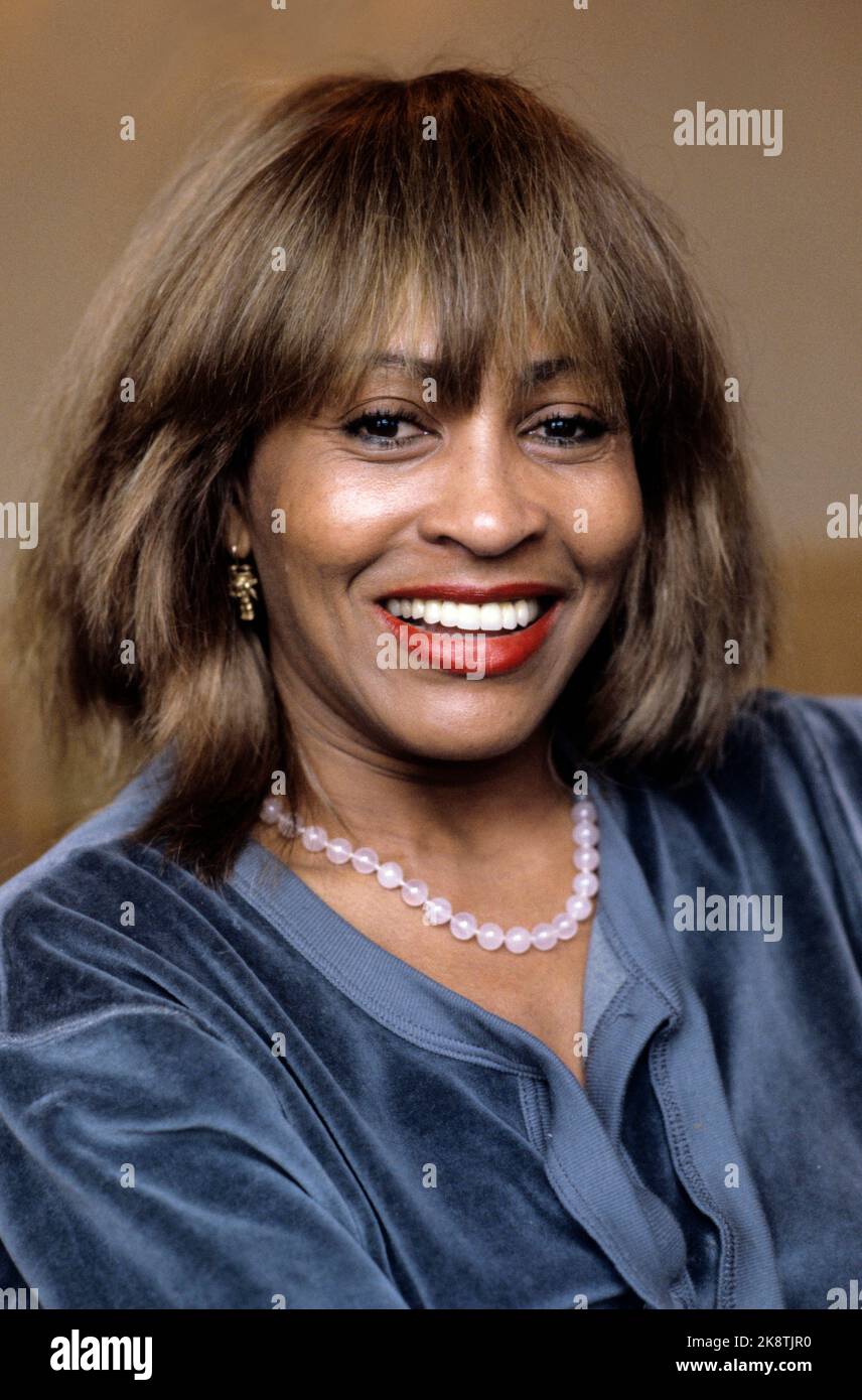 Mysen, Mom Market 1982. Artist Tina Turner at the Mom Market. Photo ...