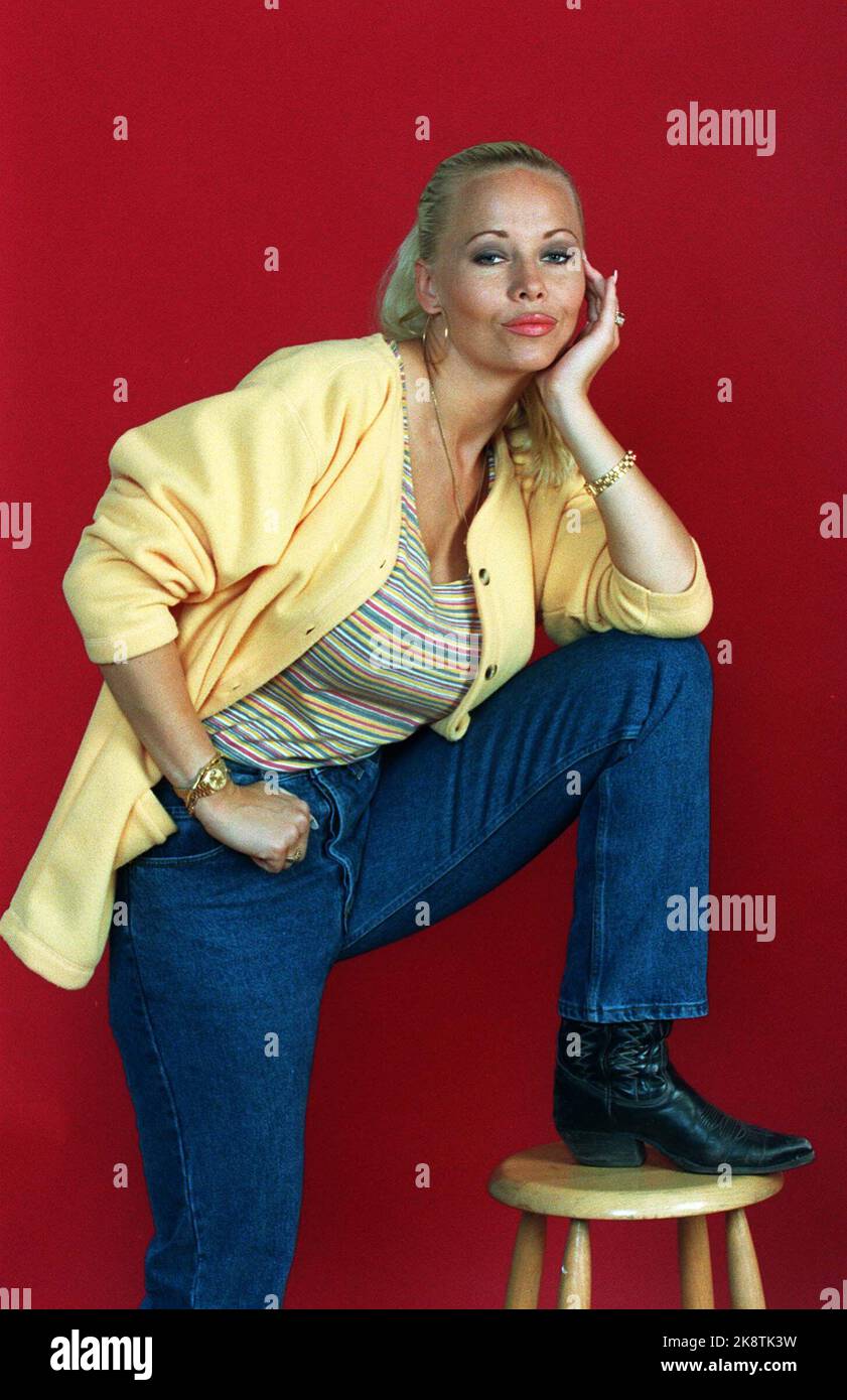 Linda johansen with her hi-res stock photography and images - Alamy