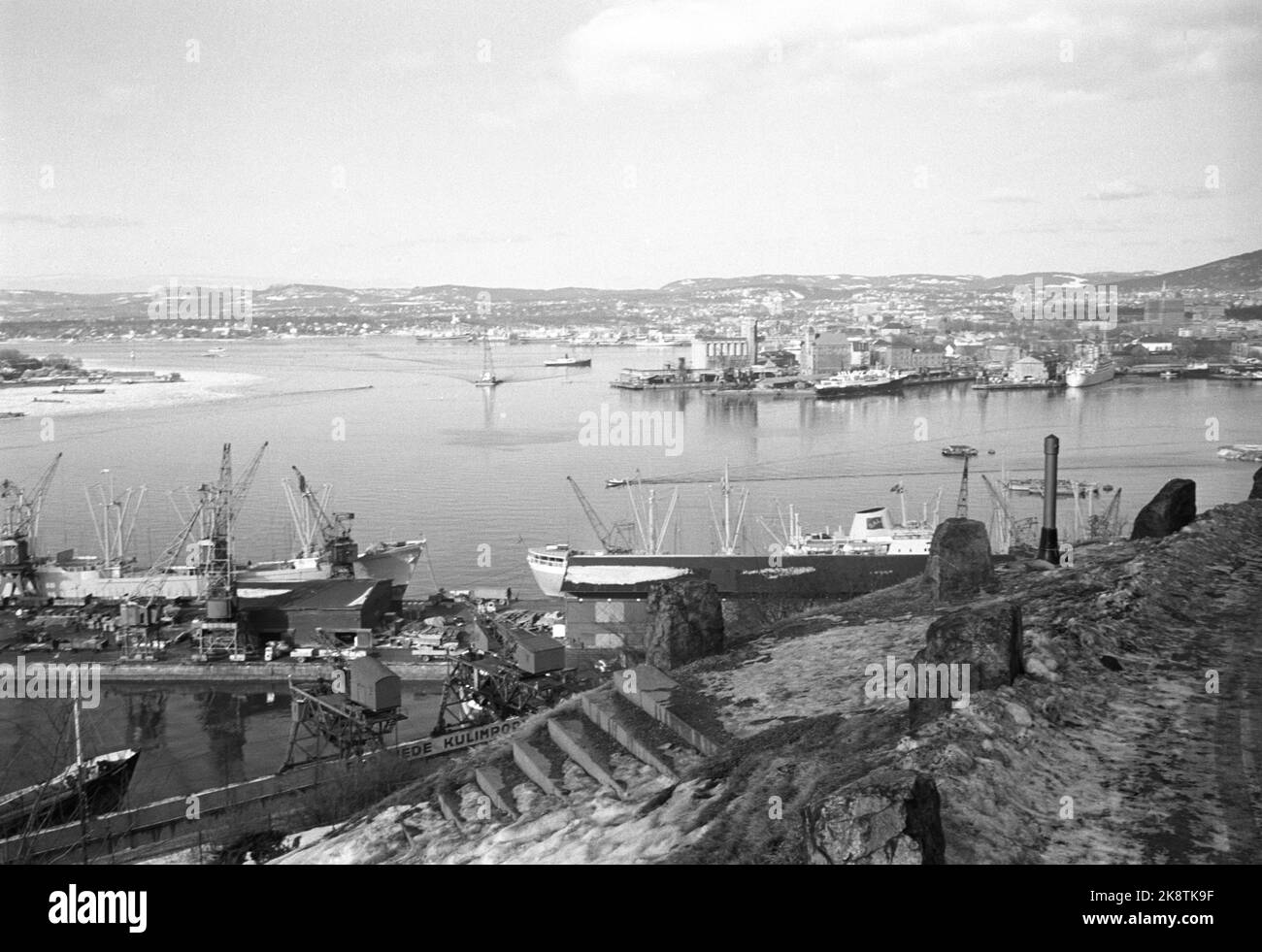 Oslo 16 March 1963. Seamen in Oslo. Ships to the quay in Oslo. View ...
