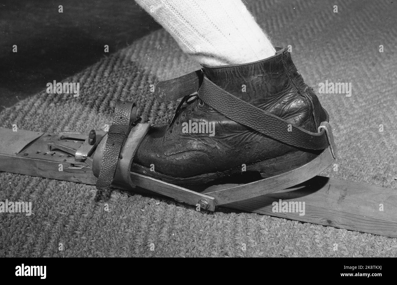 Oslo 1948 "History of the Shipbindings" The binding to Johan Arnfin ...