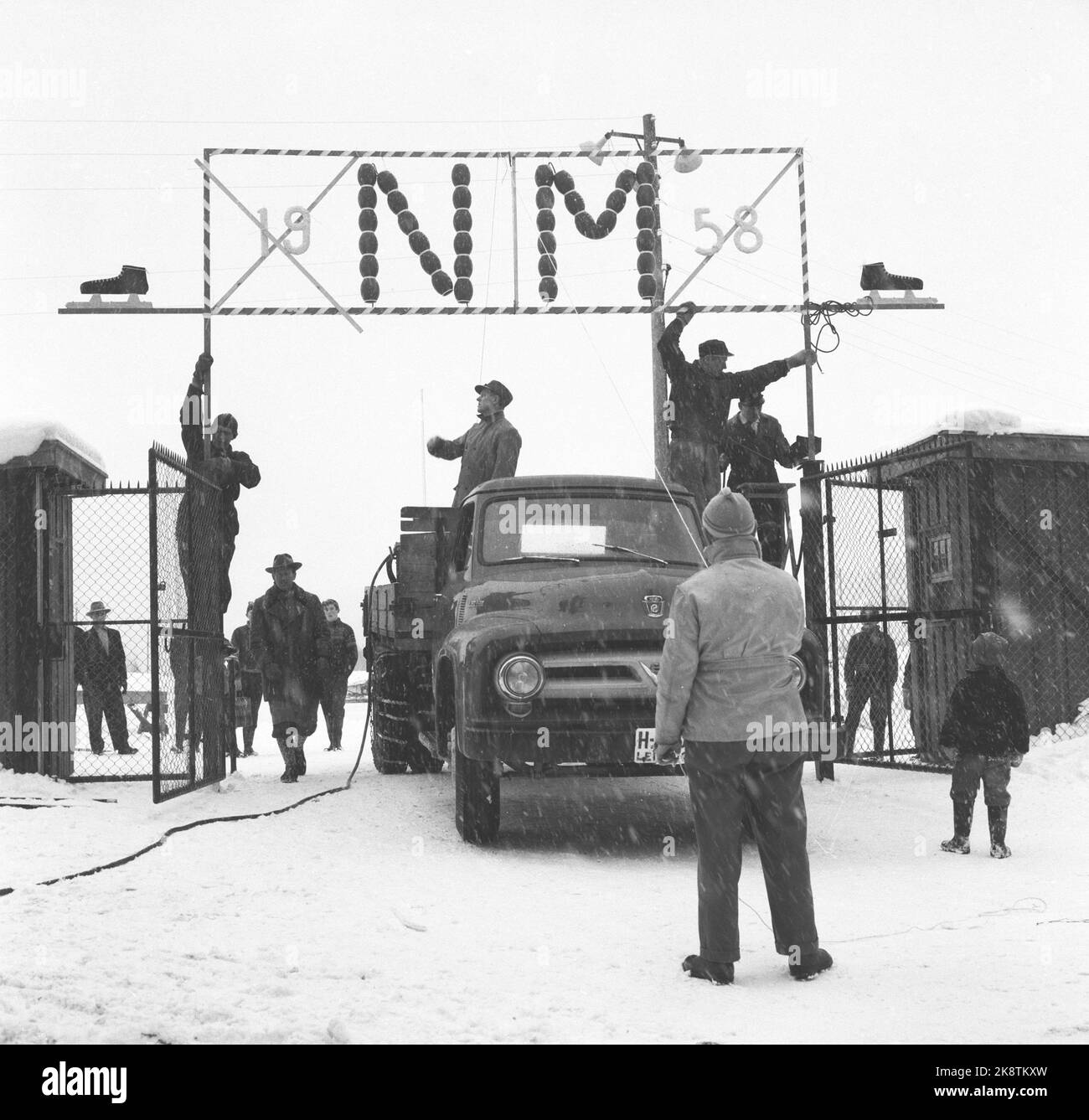 Ntb ntb skate entrance areas working men hi-res stock photography and ...