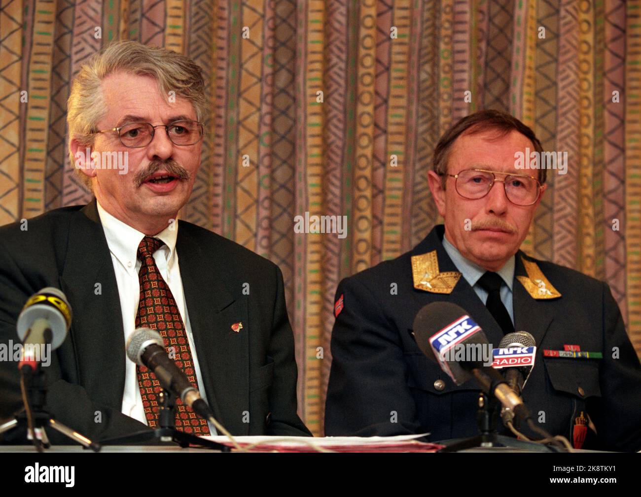 1997 defense minister jorgen kosmo hi-res stock photography and images ...