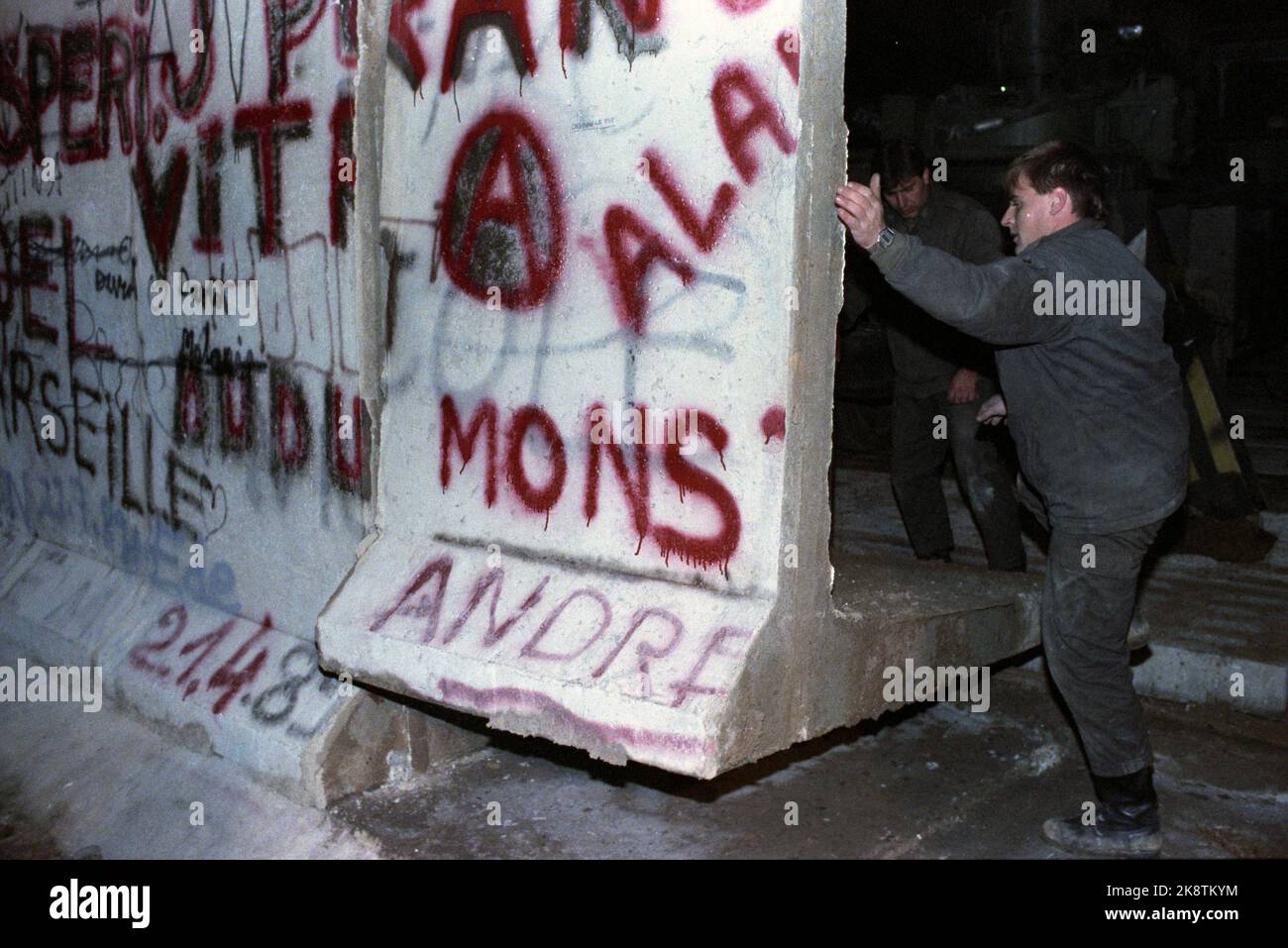 Berlin Wall Being Demolished What Was The Berlin Wall And How Did It