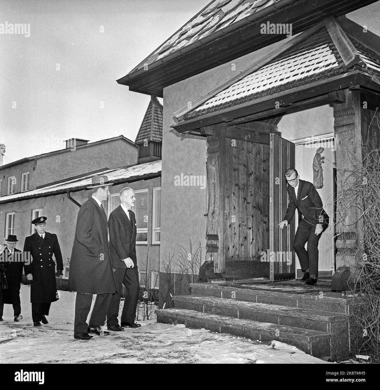 Norwegian sailor Black and White Stock Photos & Images - Alamy