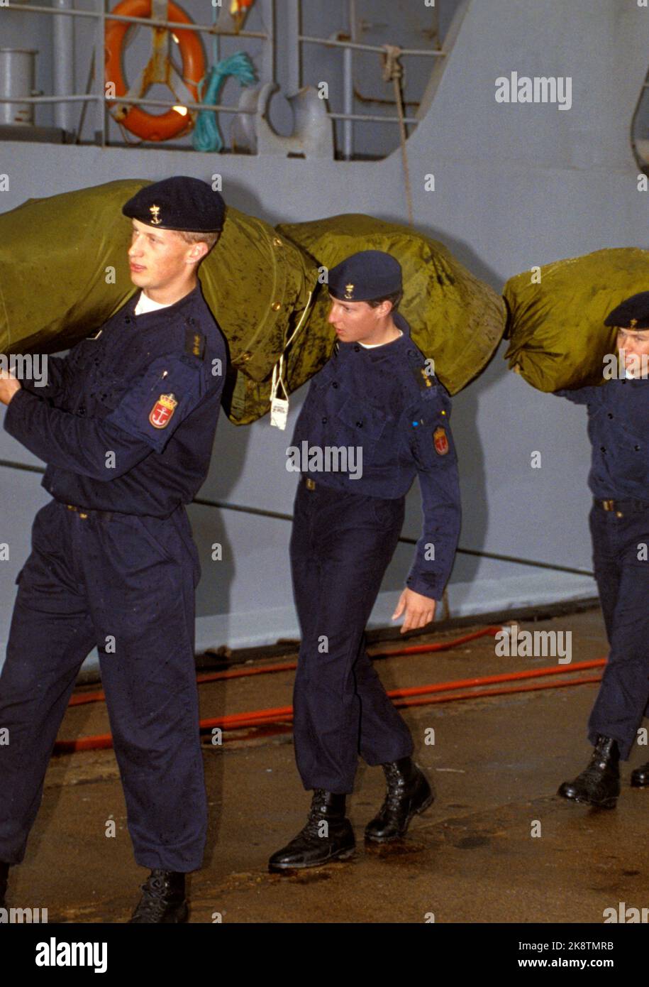 1992 crown prince haakon aboard the navy vessel knm hi-res stock ...