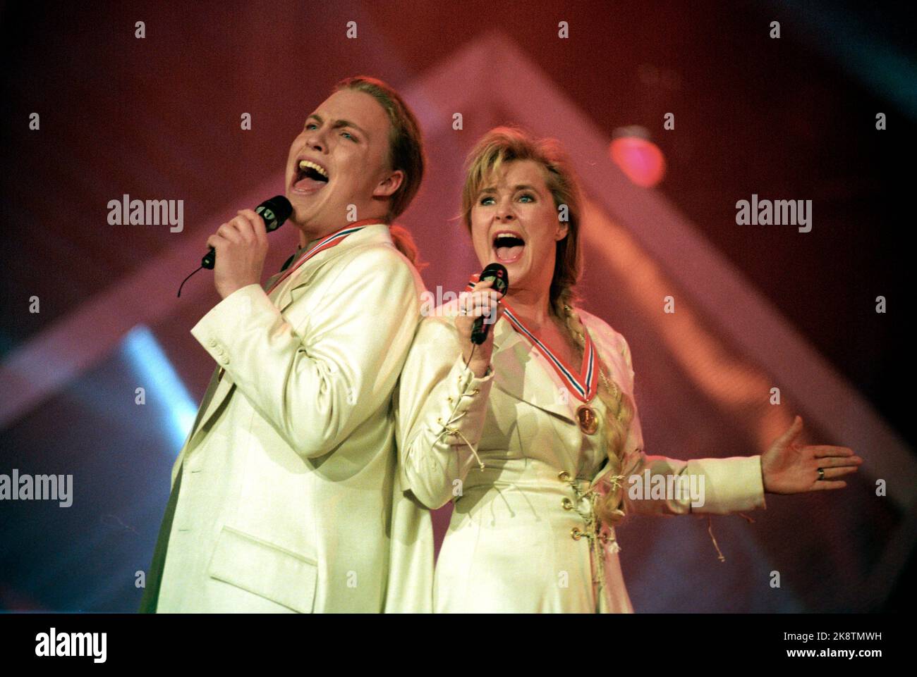 19940326 hi-res stock photography and images - Alamy