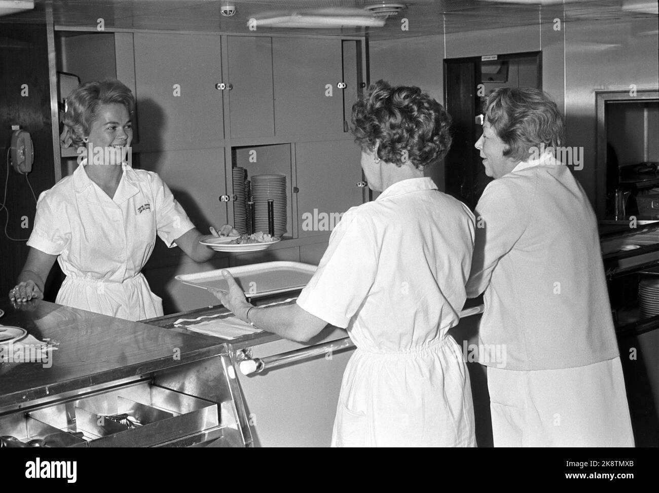 19650930 Female labor aboard Sagafjord. Photographed for all women ...