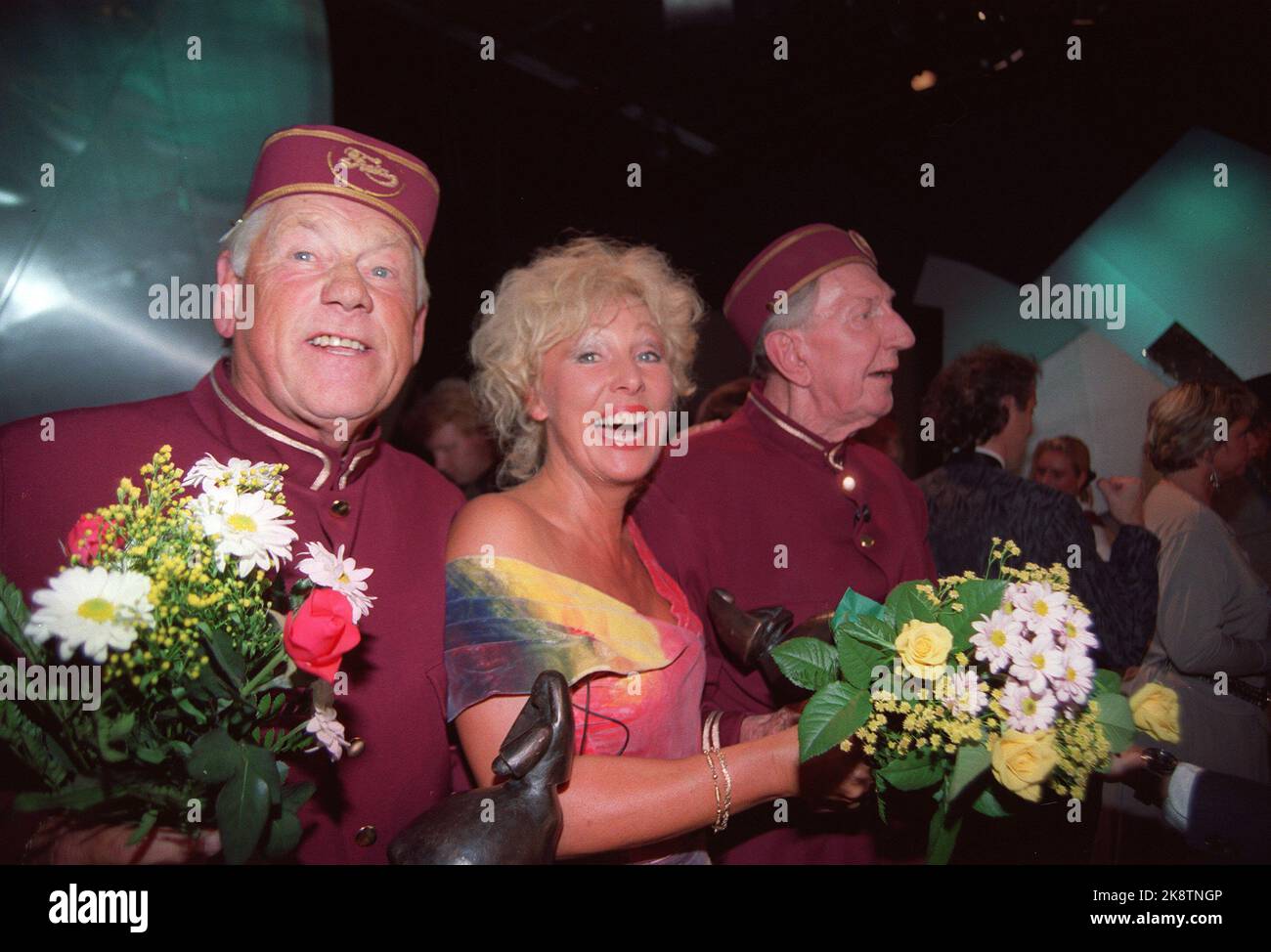 Haugesund 19910824 the amanda prizes honorary samanda to arve opsahl hi ...