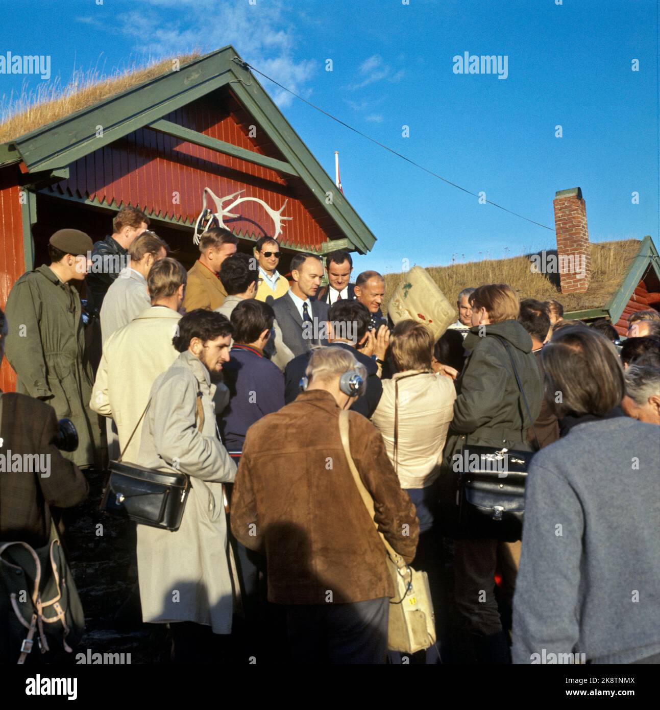 1969 the astronauts landed on the moon earlier hi-res stock photography ...