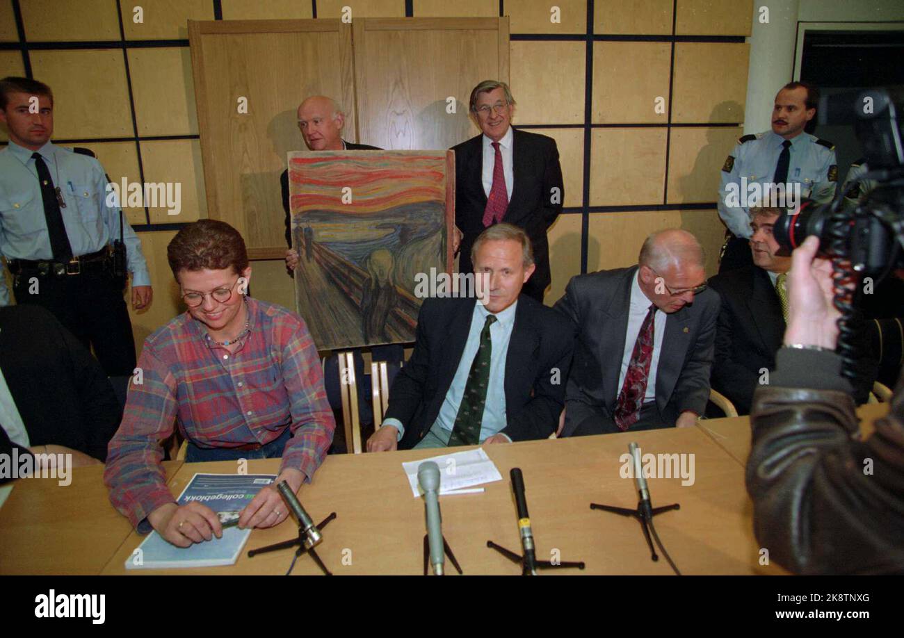 Head of information per jarle hellevik hi-res stock photography and ...