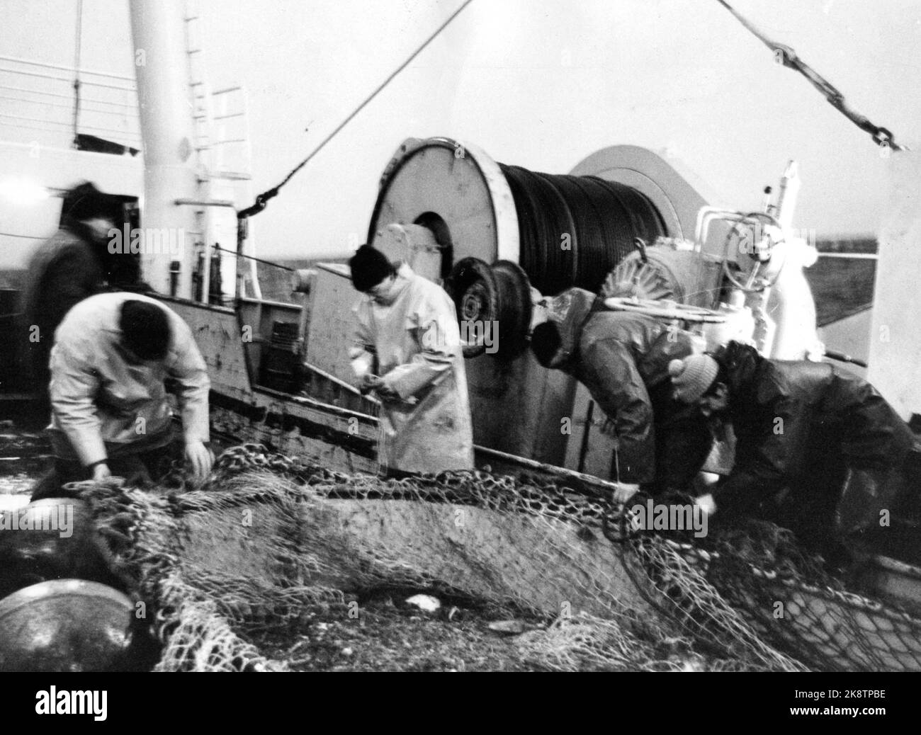 Sverre a borretzen current ntb fishing trawlers working men fishing hi ...