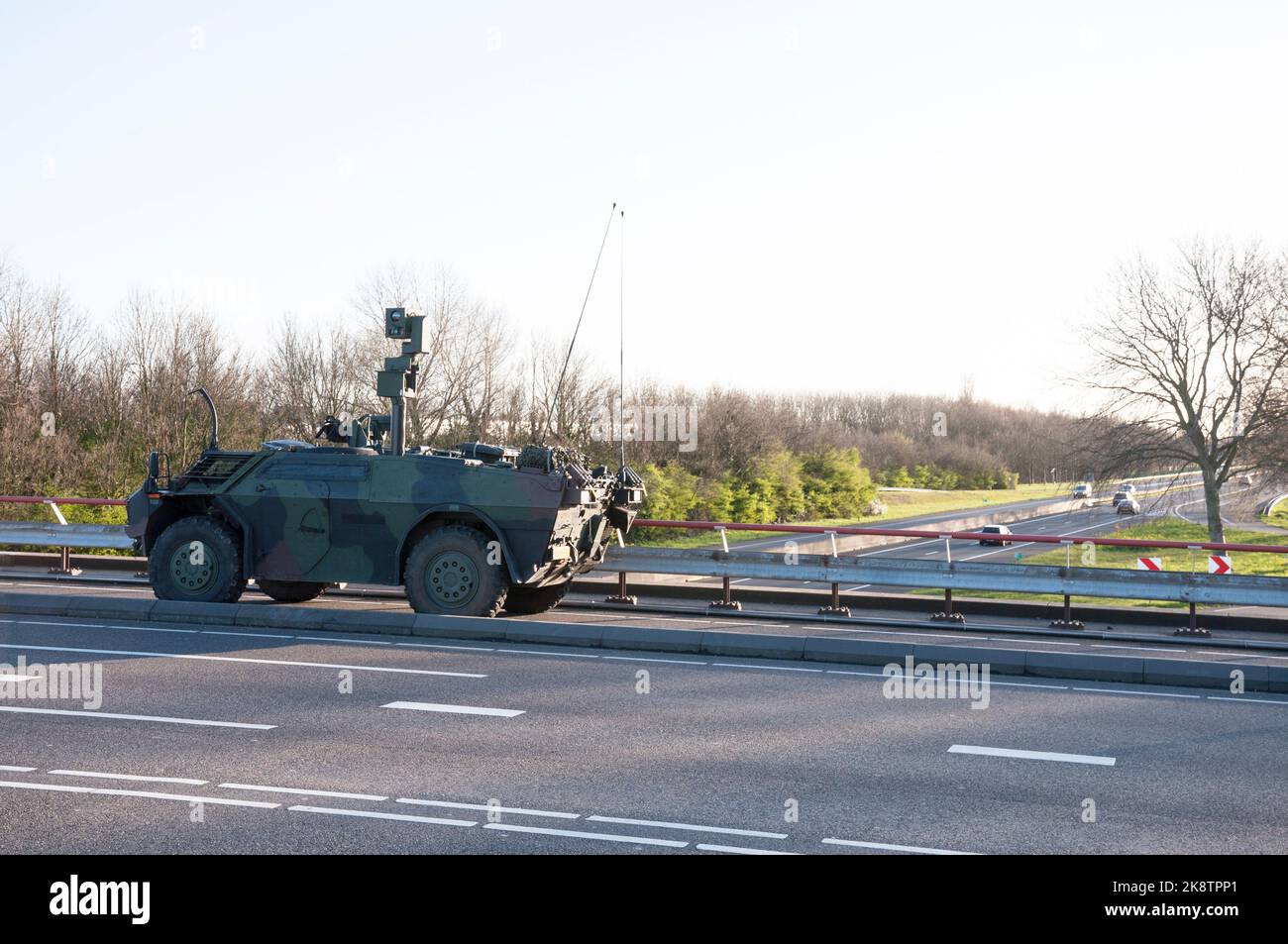 Patriot phased array tracking intercept of target hi-res stock ...