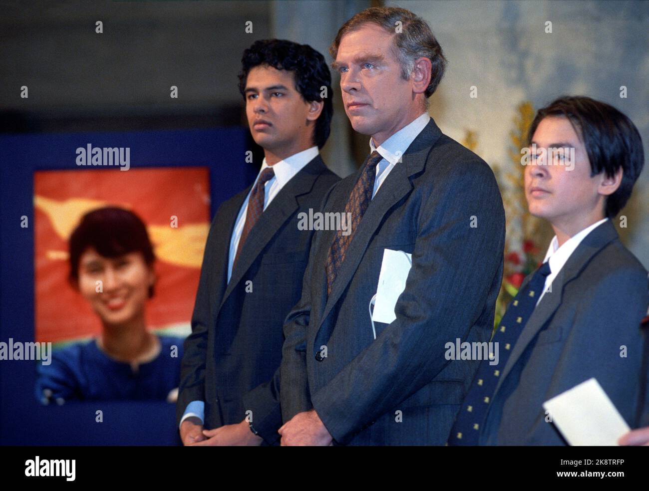 Husband michael aris and sons kim and alexander aris picture hi-res ...