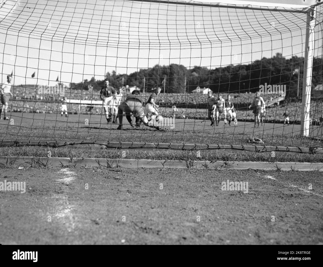 Oslo 19540919 ulleval stadium hi-res stock photography and images - Alamy